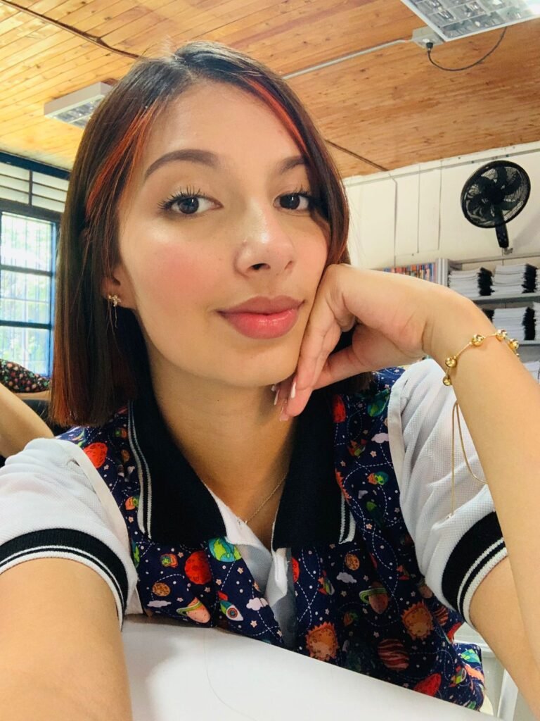 Ángela María Ruiz Idárraga: una vida dedicada a la docencia y a la ...